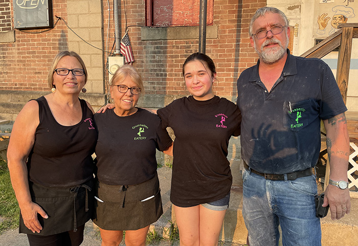 After 8 years, Grumbellies in Fort Ann closes | Glens Falls Chronicle